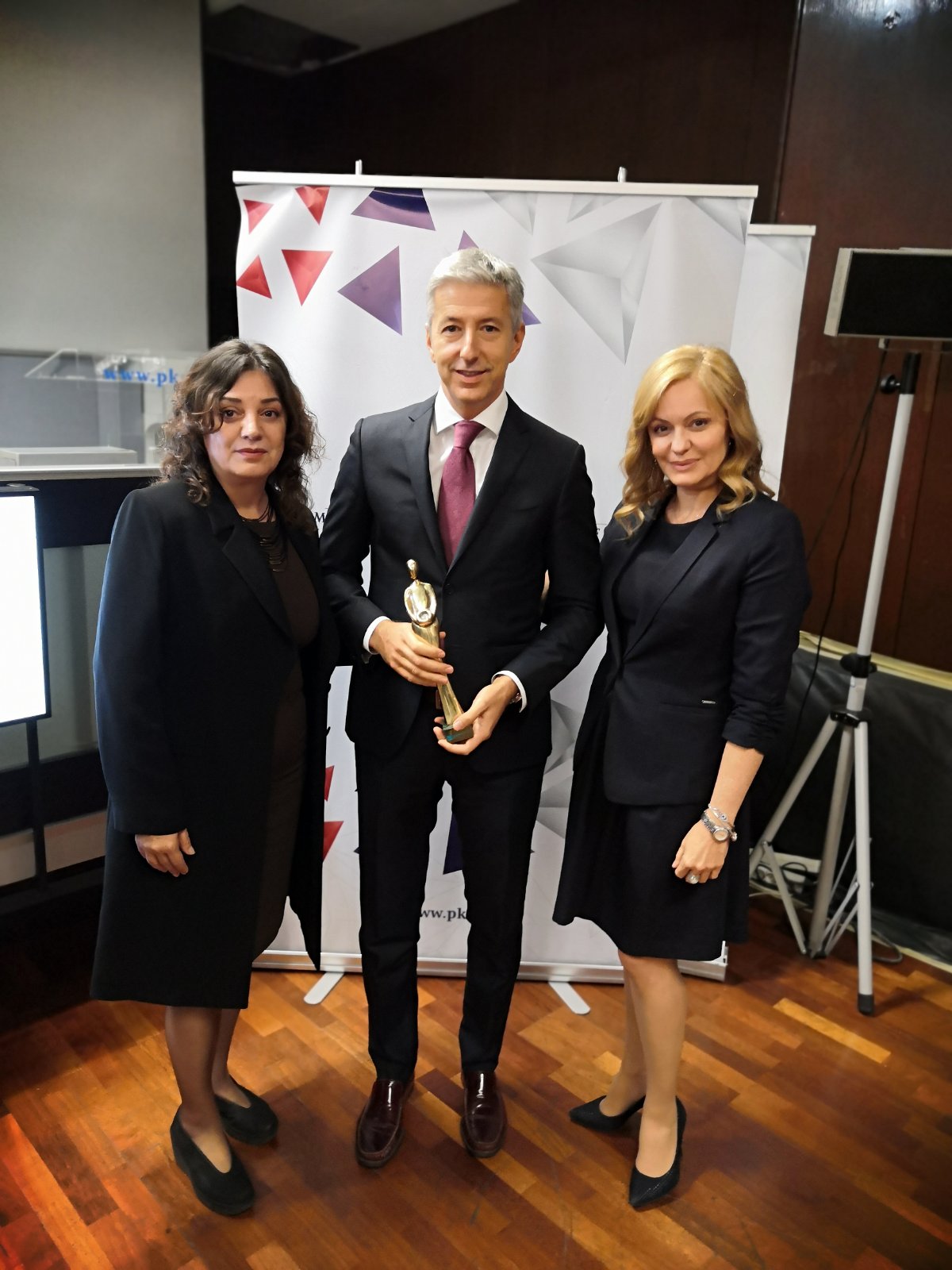 Opšta bolnica MediGroup – „Šampion izvrsnosti 2019“ - Nedeljnik