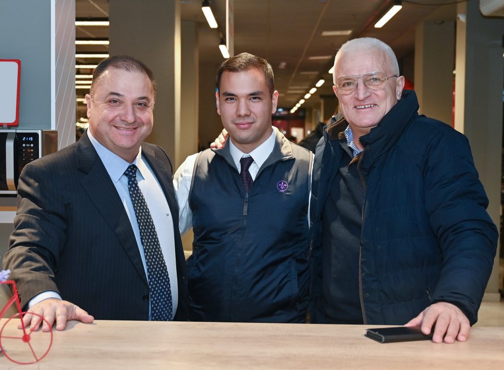 Godinu dana besplatne kupovine za bezbrižan početak godine - Nedeljnik