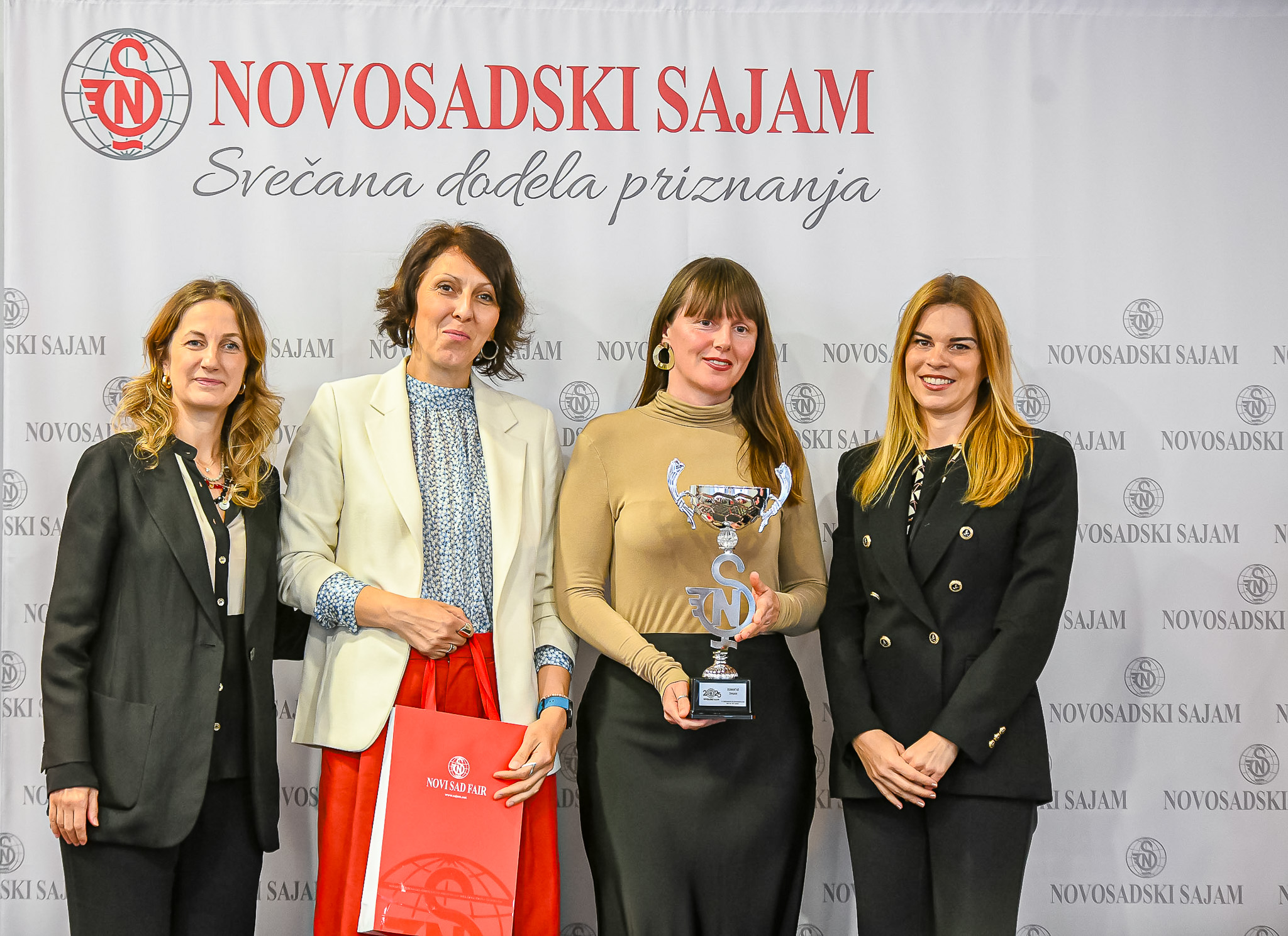 Kompaniji Dijamant dodeljene prestižne nagrade na 92. poljoprivrednom sajmu u Novom Sadu - Nedeljnik